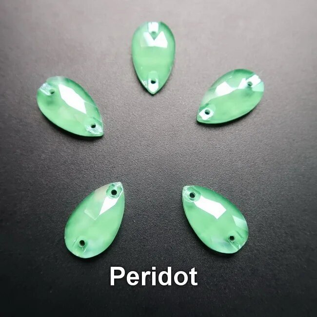 Стразы-капли зеленые Peridot 11x18mm 20шт