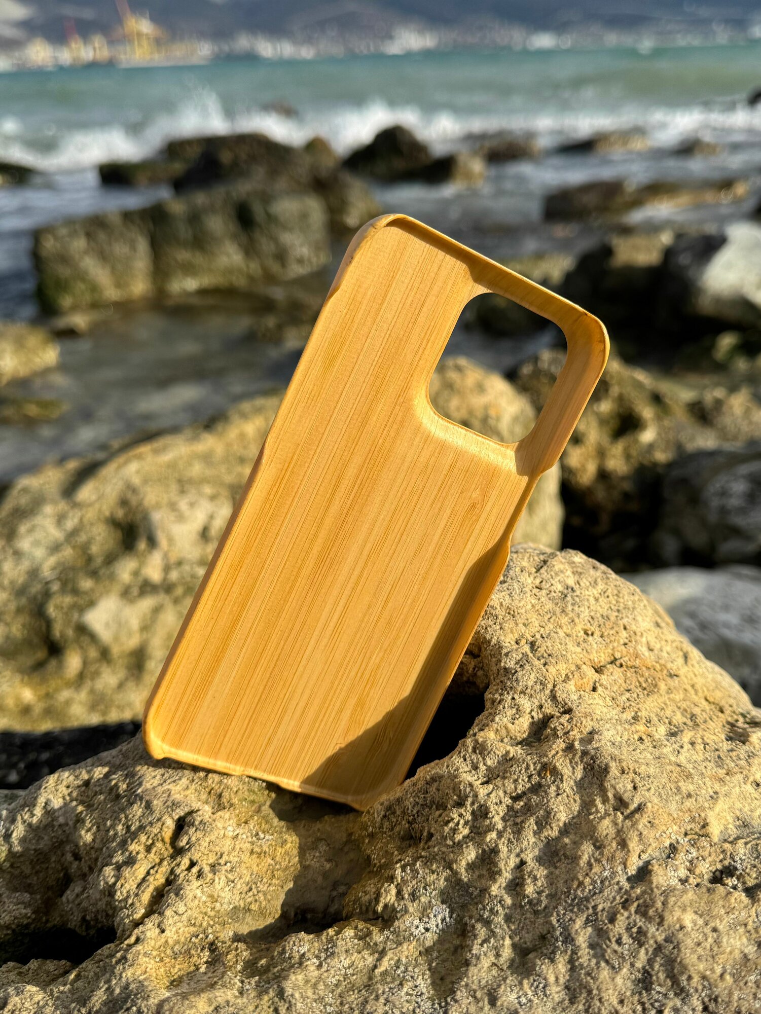 Чехол на IPhone 15 Pro Max "Bamboo" (из натурального дерева)