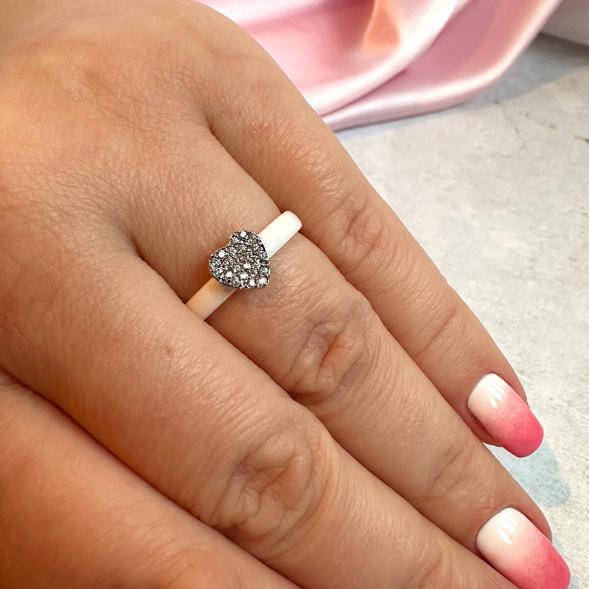 Кольцо помолвочное, циркон