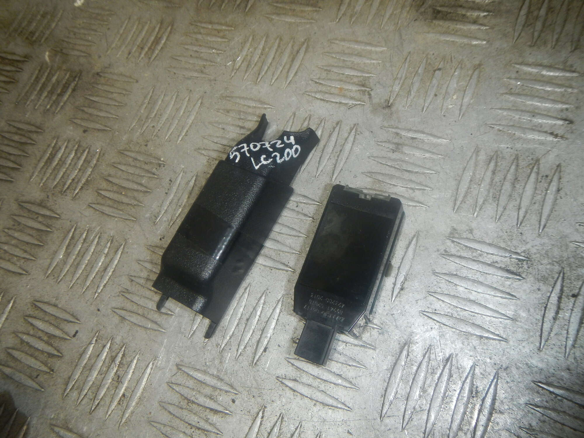 Б/У Датчик дождя, Toyota (Тойота)-LAND CRUISER 200 (08-) TOYOTA LAND CRUISER 200 (08-) Без видимых повреждений. 570724 T...