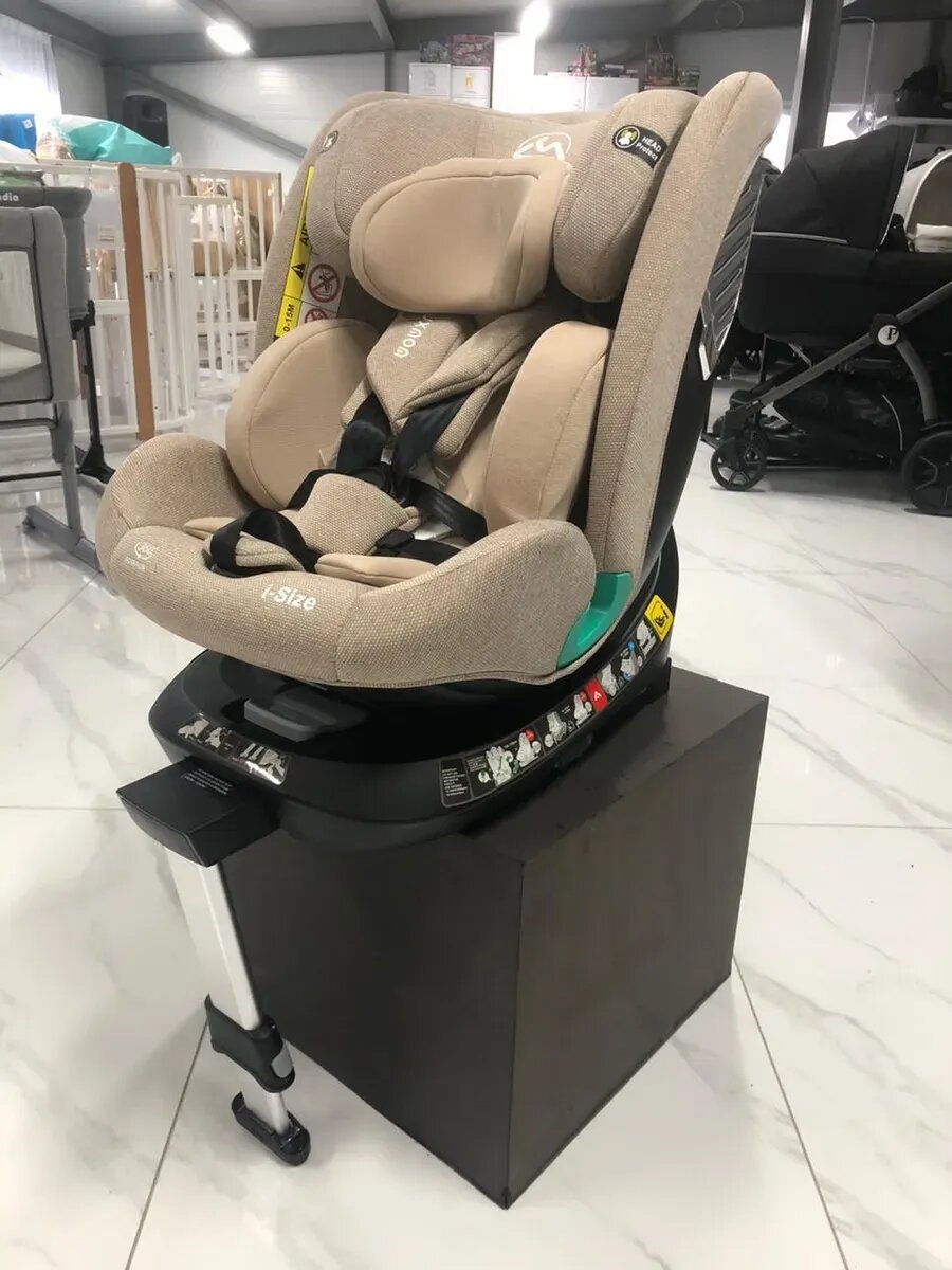 Автокресло универсальное от 0 до 12 лет Luxmom 290