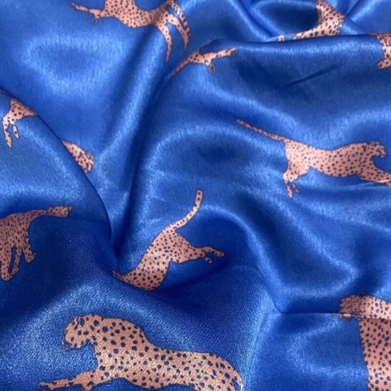 Blue Leopard Animal Print Fabric Spring Summer Runway Dress Skirt Poplin Fashion DIY Material Womens Clothing Smooth Drapery
