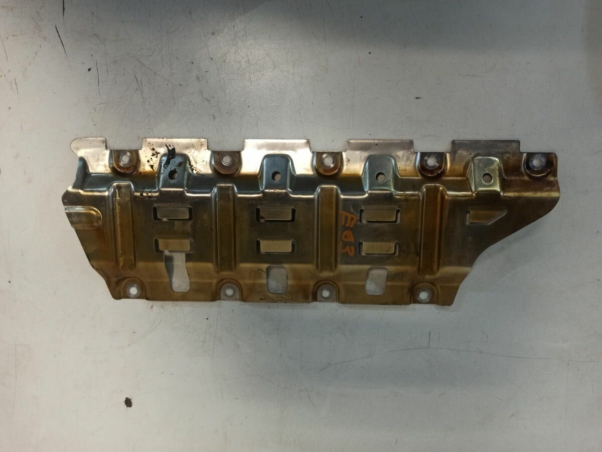 Маслоотражатель N52 N54 BMW E60 E90 E63 11137557347