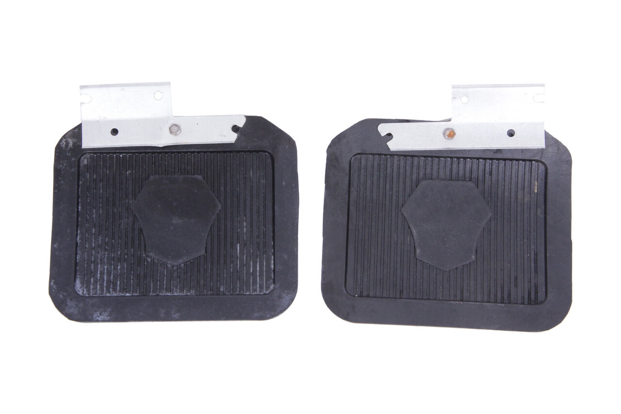 Брызговик ГАЗ-3110 в сборе комплект 2шт.