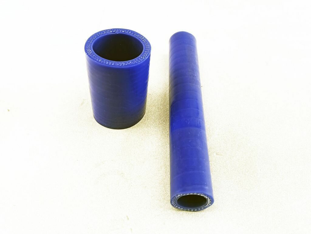 Шланг от термостата + шланг от трубки забора ОЖ к помпе для двигателя 406,409,514 евро 2, комплект 2 штуки, силикон