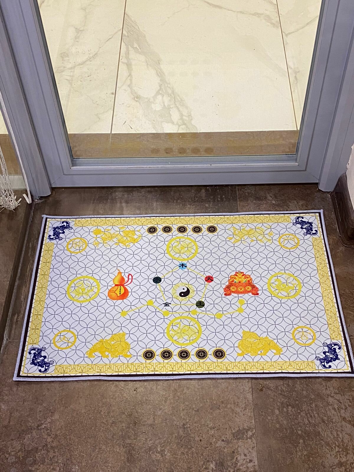 Ковер фен шуй придверный для процветания и активации денежной энергии в доме, квартире, офисе (серый)