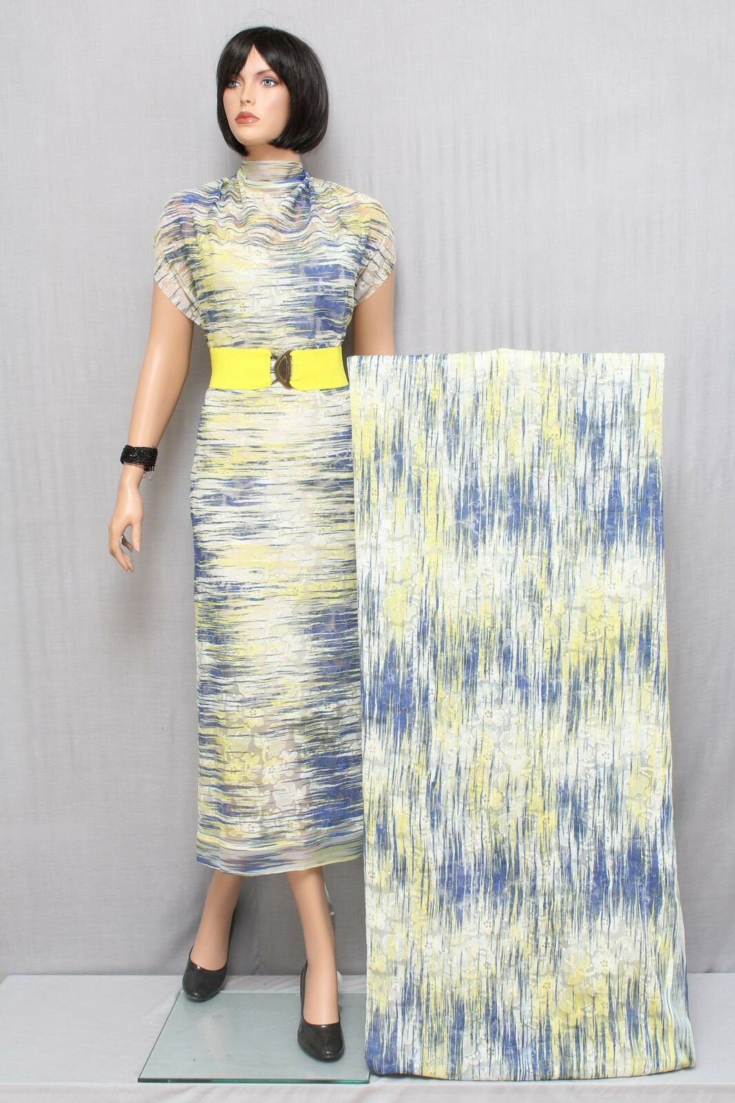 Ткань Вышивка на сетке синие, жёлтые штрихи, ш125см, 0,5 м