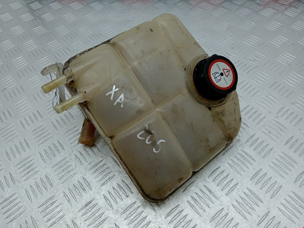 Бачок расширительный Ford Focus 1 98AB8K218AJ арт. 1907174