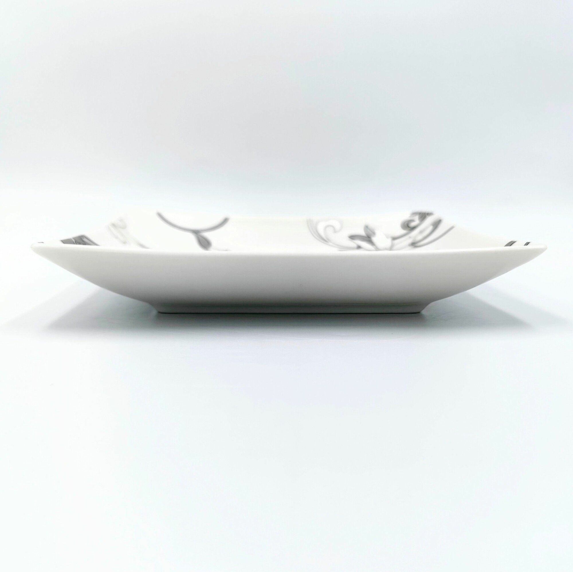 Тарелка квадратная "AKINA premium" размер 200х200х25 мм. японская керамика.