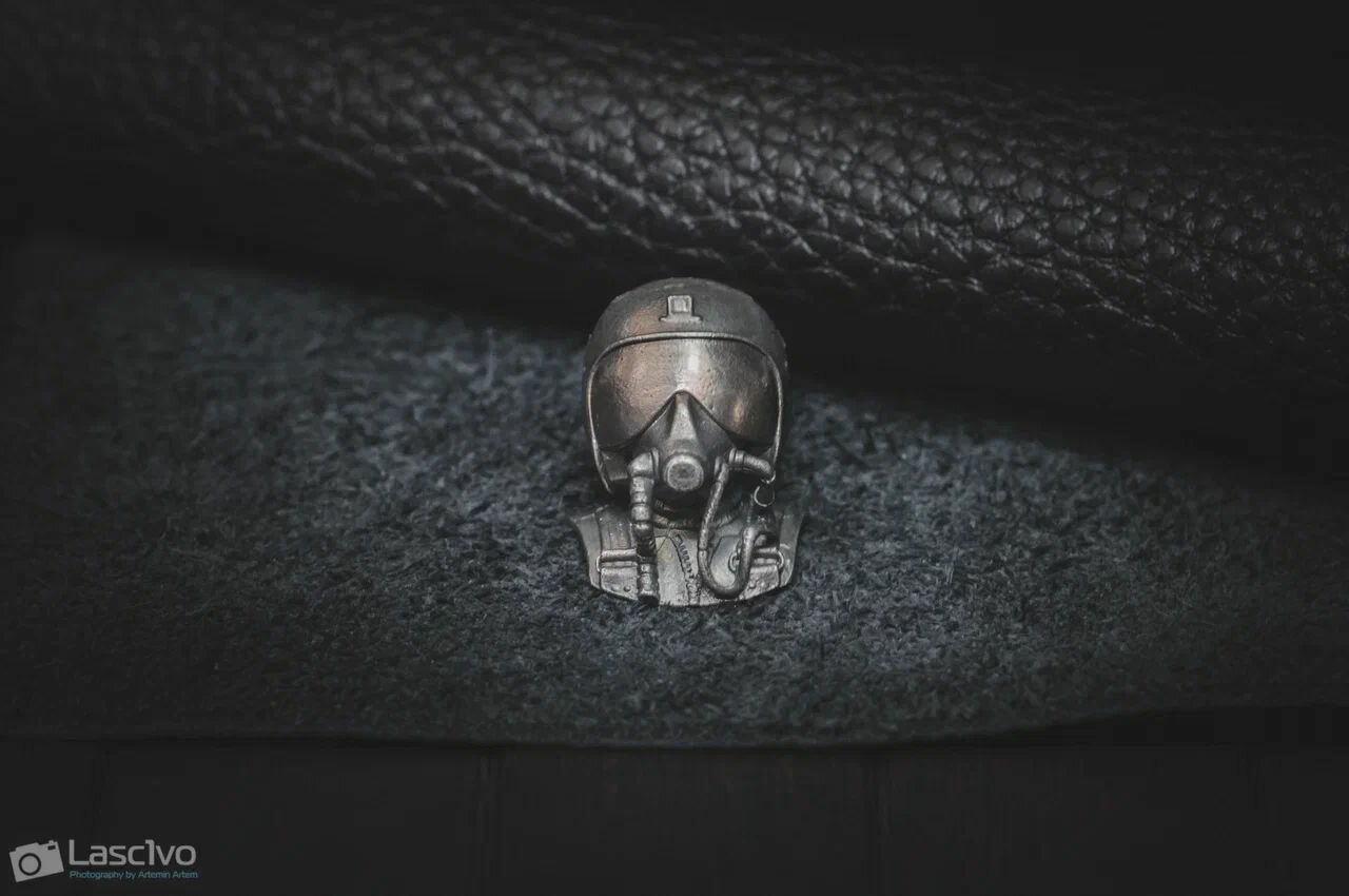 Бусина "Пилот в ЗШ-7"