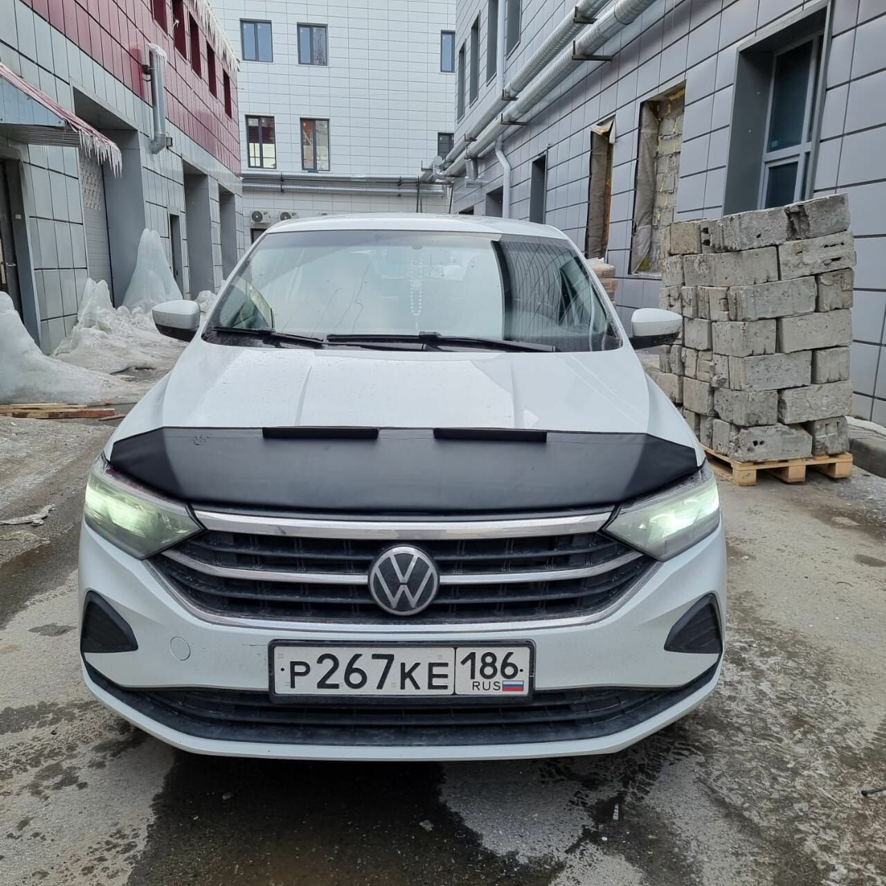 Дефлектор на капот кожаный для Volkswagen Polo 2020 - 2022 VI