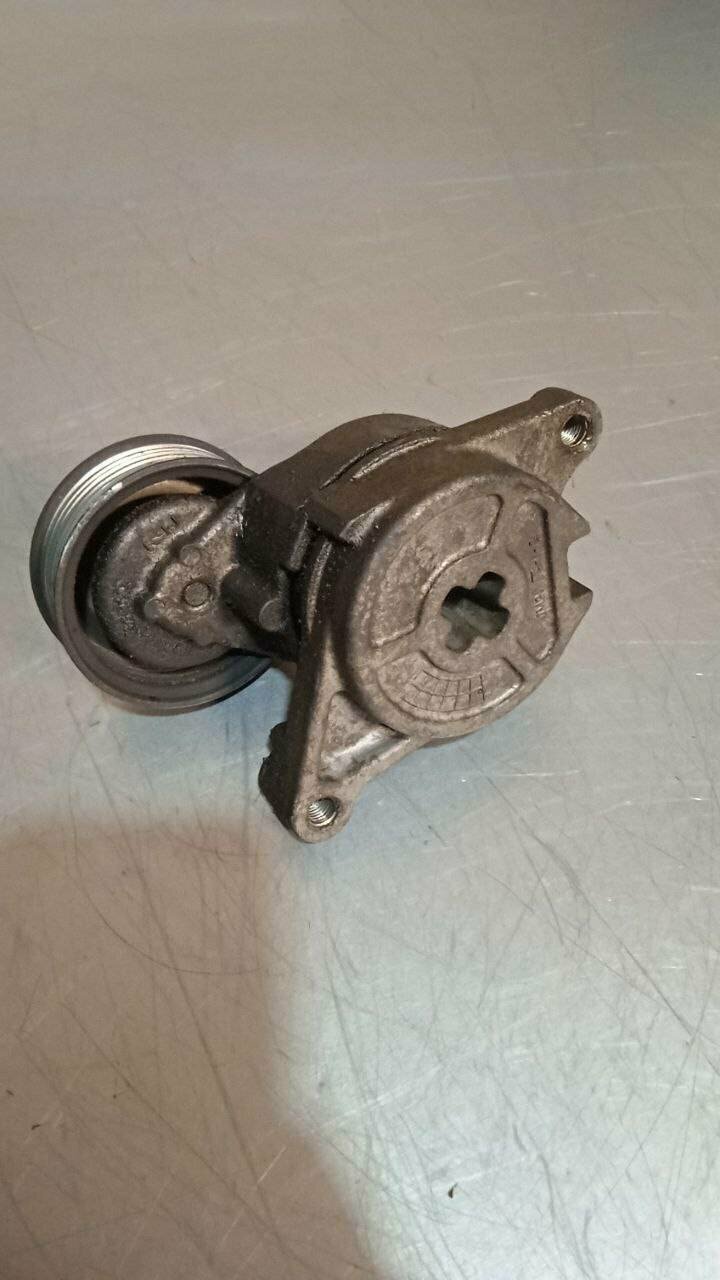 Ролик натяжителя Mazda 3 2004