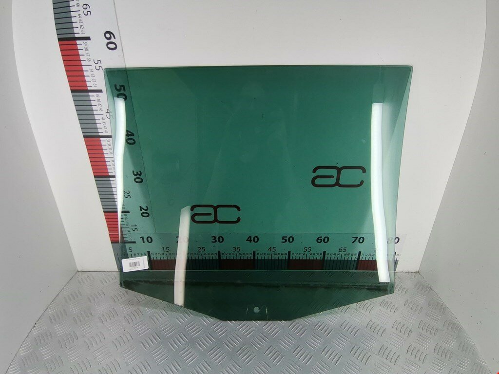 Стекло двери задней левой Volkswagen Touran 1 1T0845025J арт. 2113014