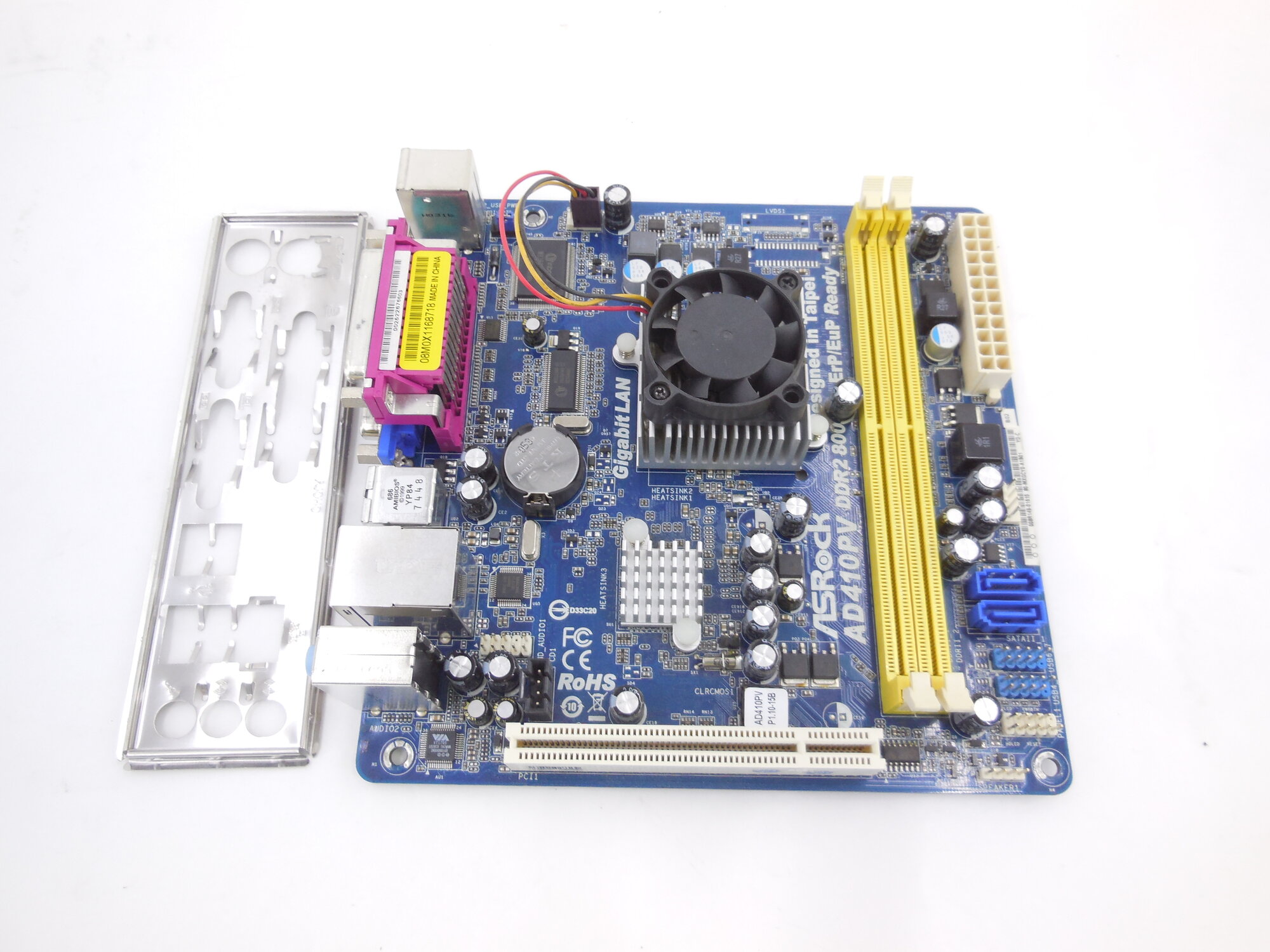 Материнская плата ASRock AD10PV предустановленный процессор Intel Atom D425 (1.8 ГГц), 2xDDR2, 2xSATA, SVGA, 4xUSB, iTX