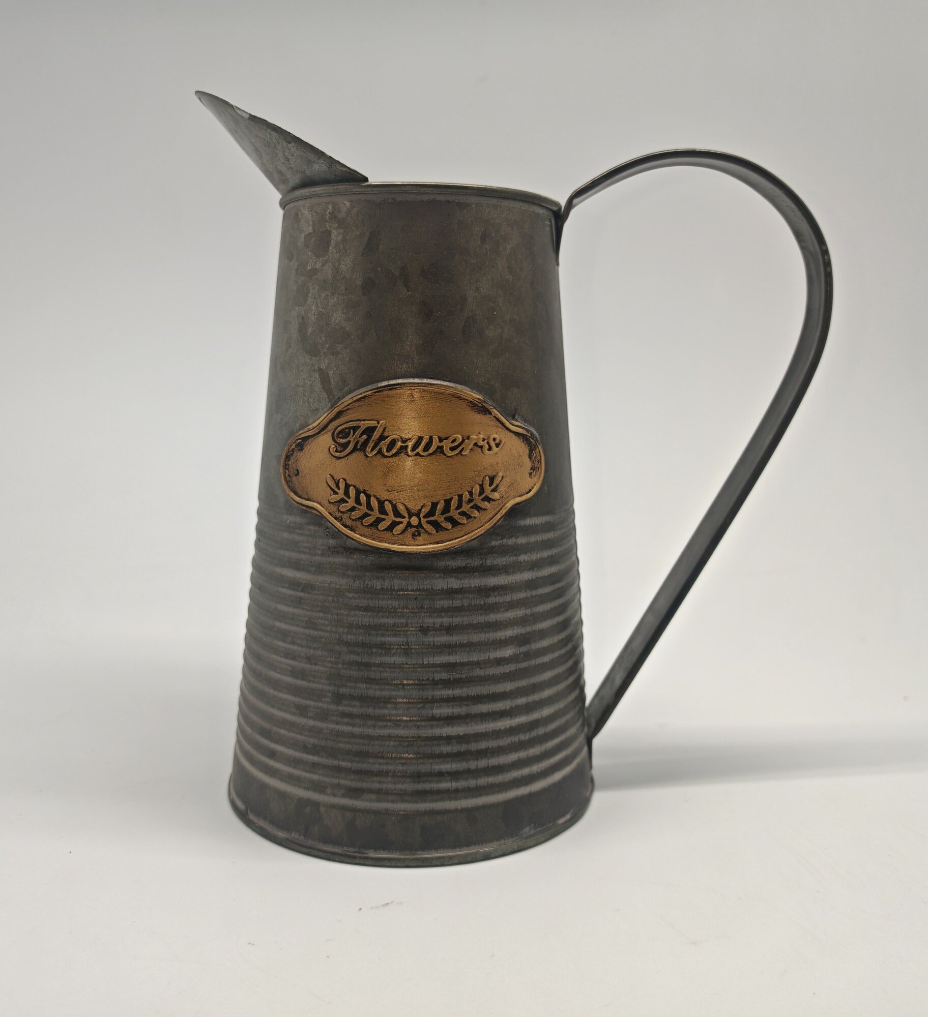 Кувшин-кашпо