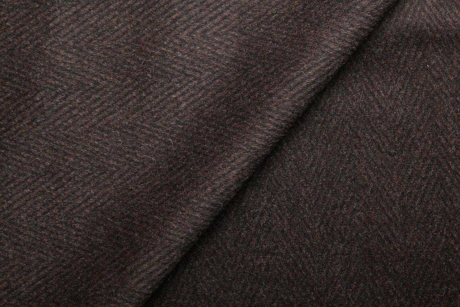 Ткань костюмно-пальтовая Nino чёрно-коричневая в ёлочку, ш150см, 0,5 м