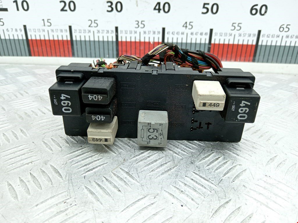 Блок реле Volkswagen Golf 5 3C0937049E арт. 1961442
