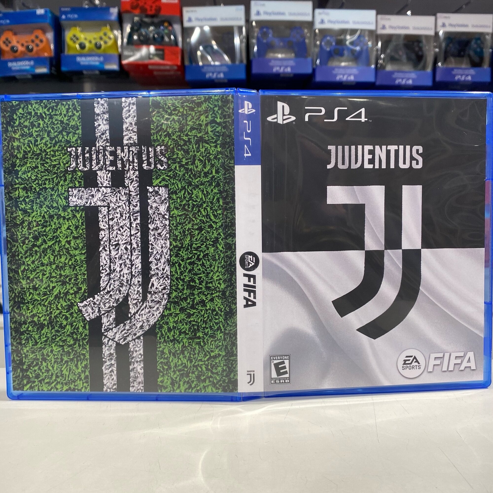 Эксклюзивная обложка PS4 для FIFA Juventus №1