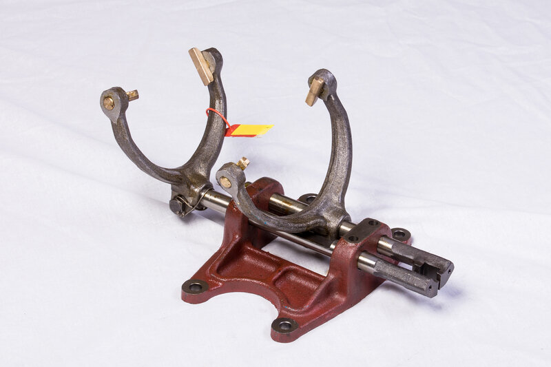 80С-1702080 Корпус МТЗ механизма управления передач в сборе ОАО МТЗ оригинальная запчасть МТЗ