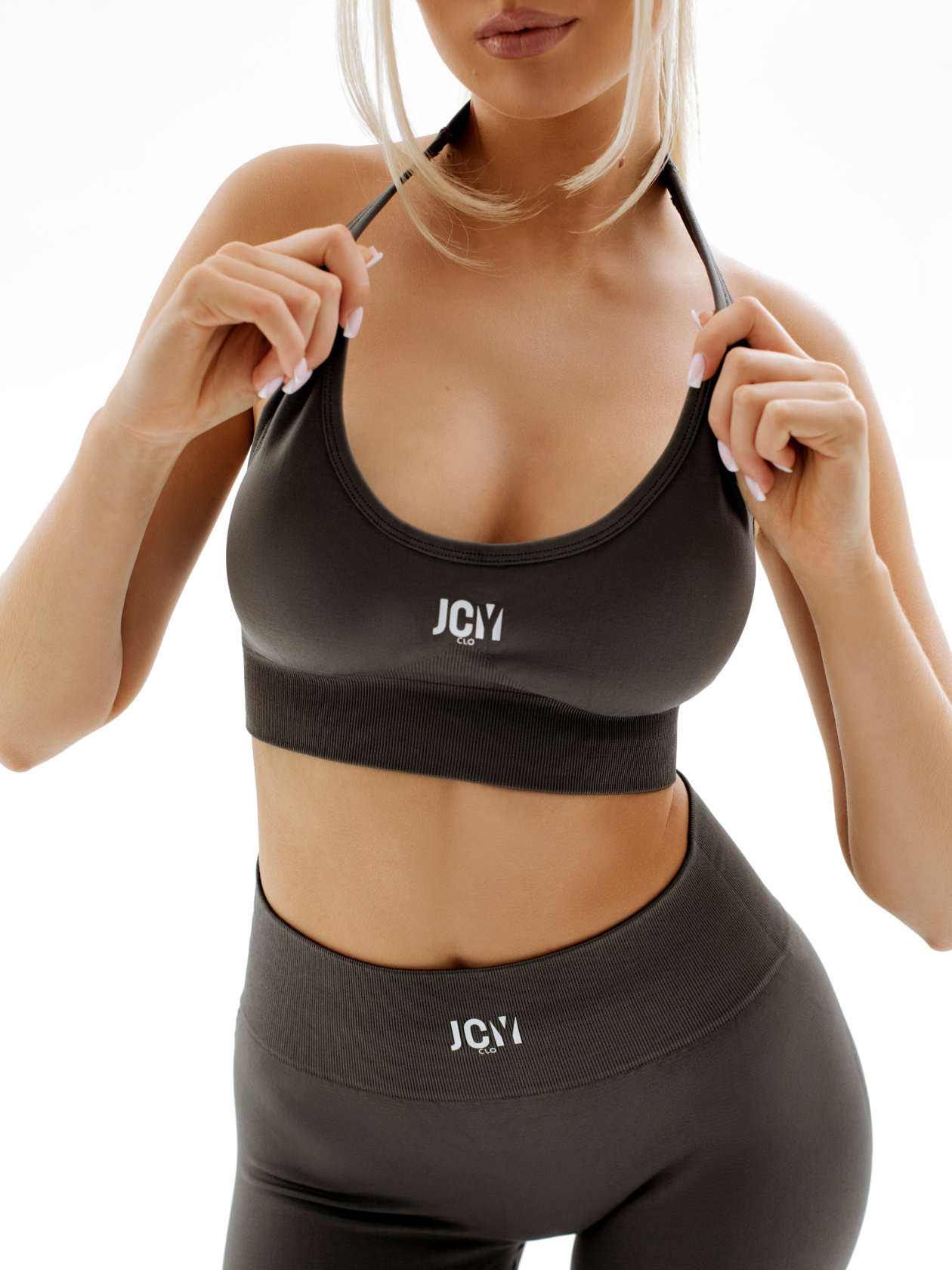 Топ спортивный коллекция ITS' A BASE