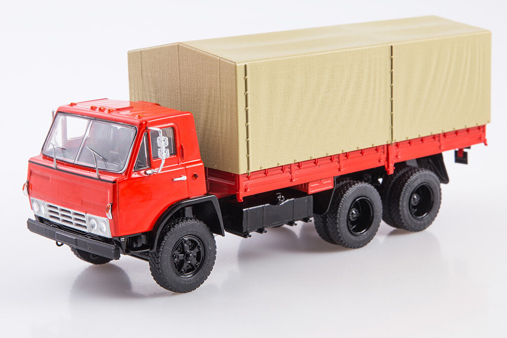 Модель коллекционная SSM Камский грузовик Э5320 с тентом