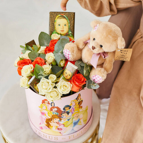 Букет детский Venus in Fleurs №17, цветы, круглый, в коробке, 30 см