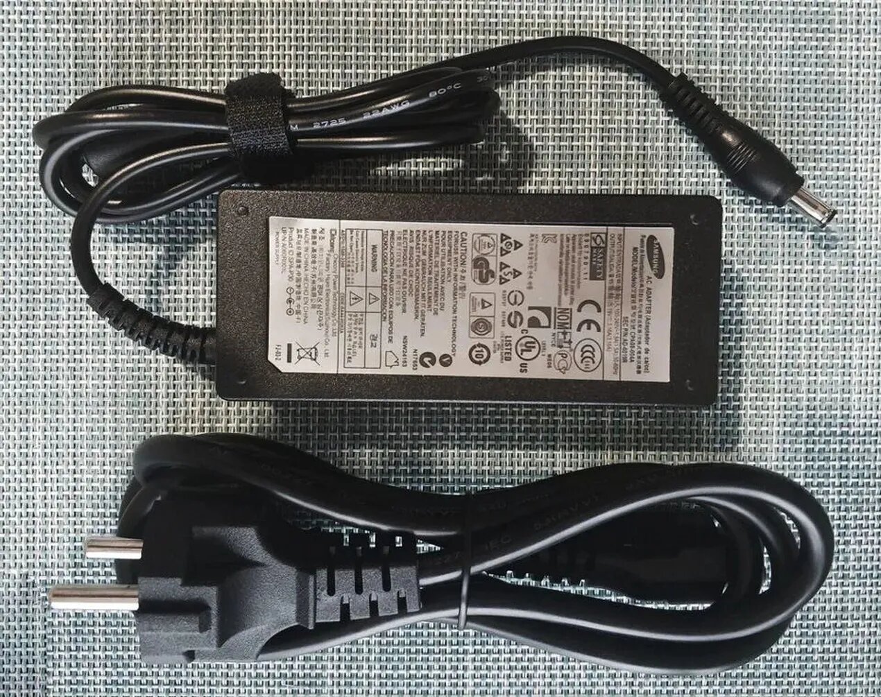 Блок питания для ноутбука Samsung NP350E5C-S04RU 19V 3.16A 60W (зарядка AD-6019R, CPA09-004A)