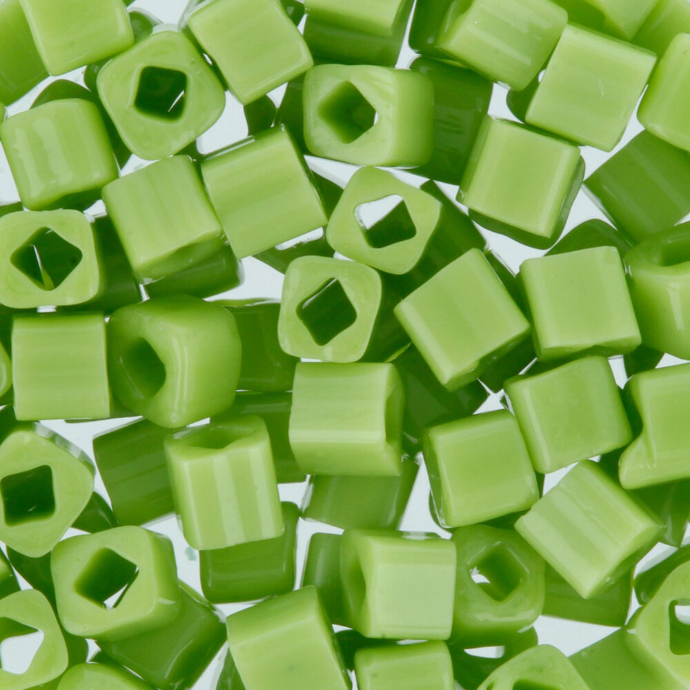 Бисер TOHO Cube, размер 3мм, цвет #44 (Непрозрачный, кислое яблоко), 10 грамм