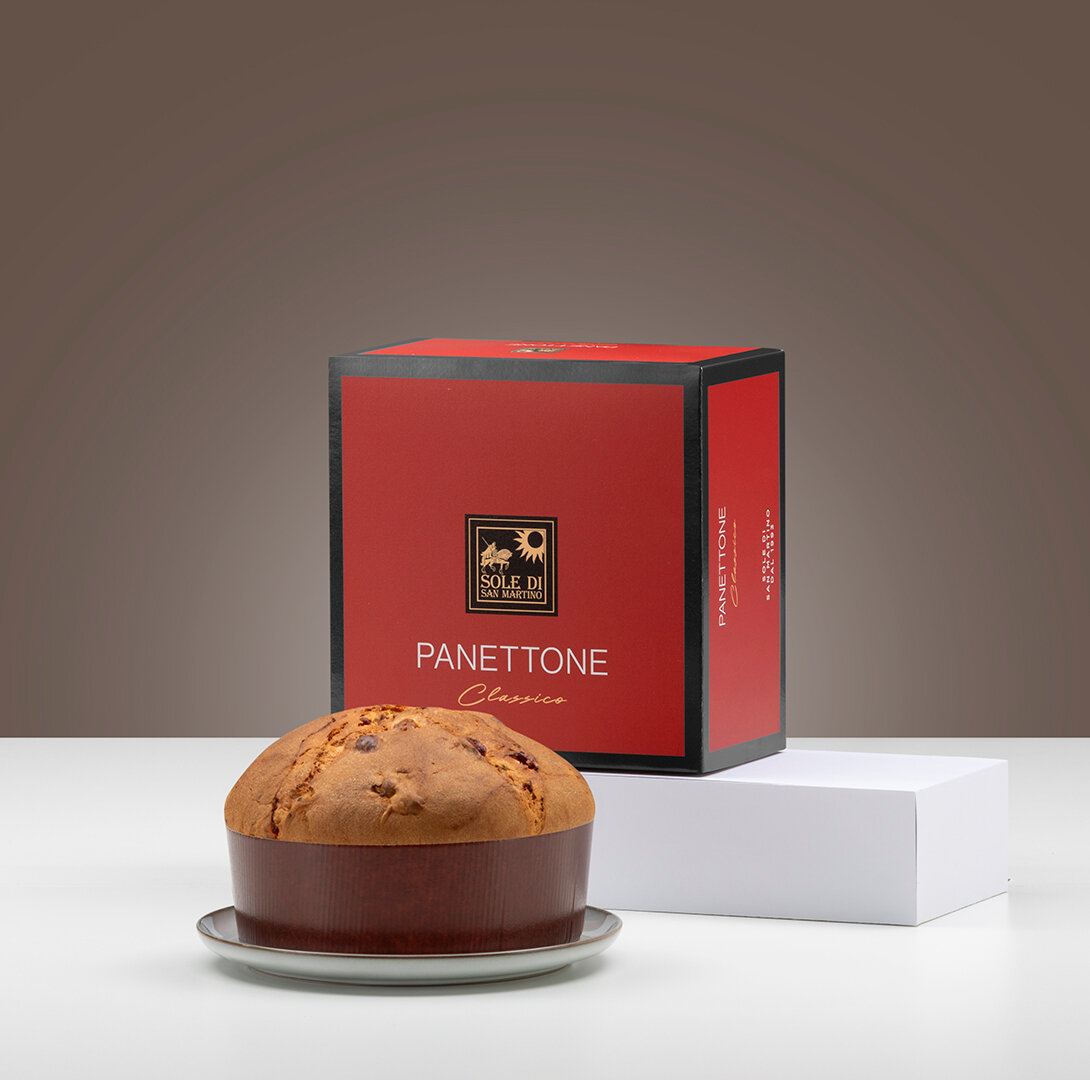 Итальянский панеттоне "Классика" 750 г - вкуснейший кекс с изюмом и цукатами, испечённый в печи на натуральной опаре