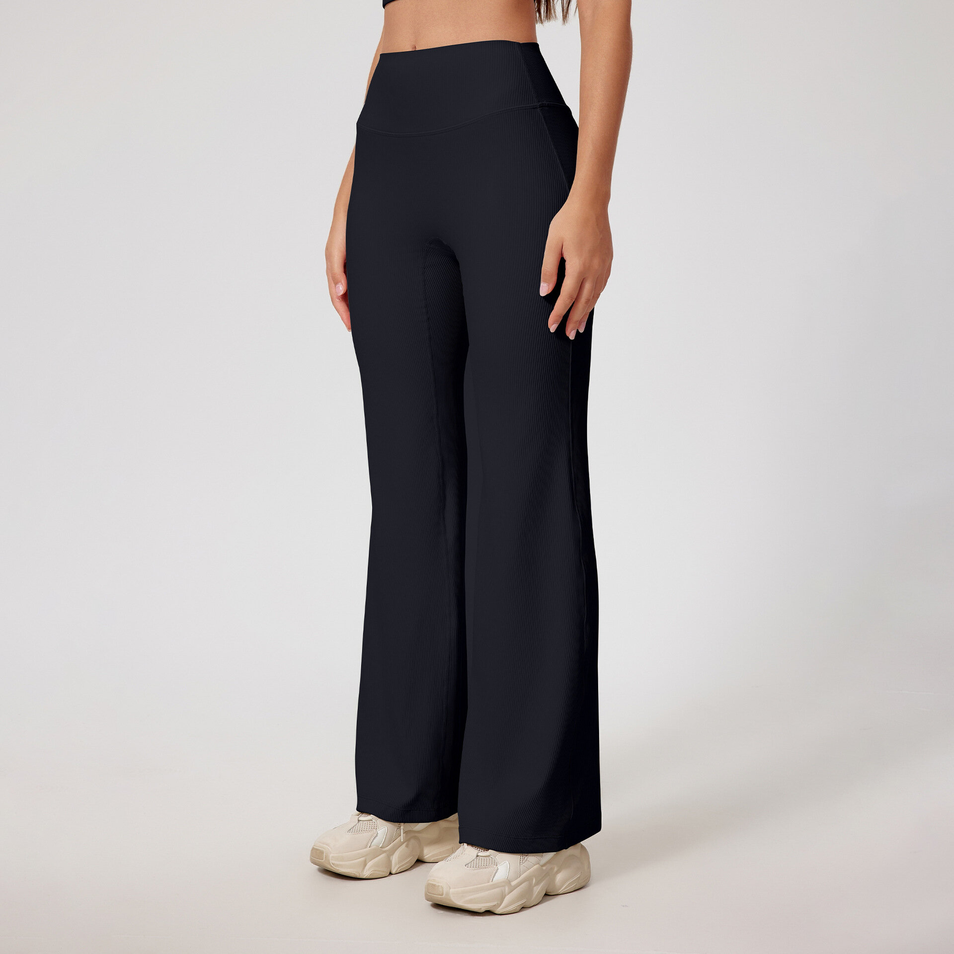 Брюки спортивные