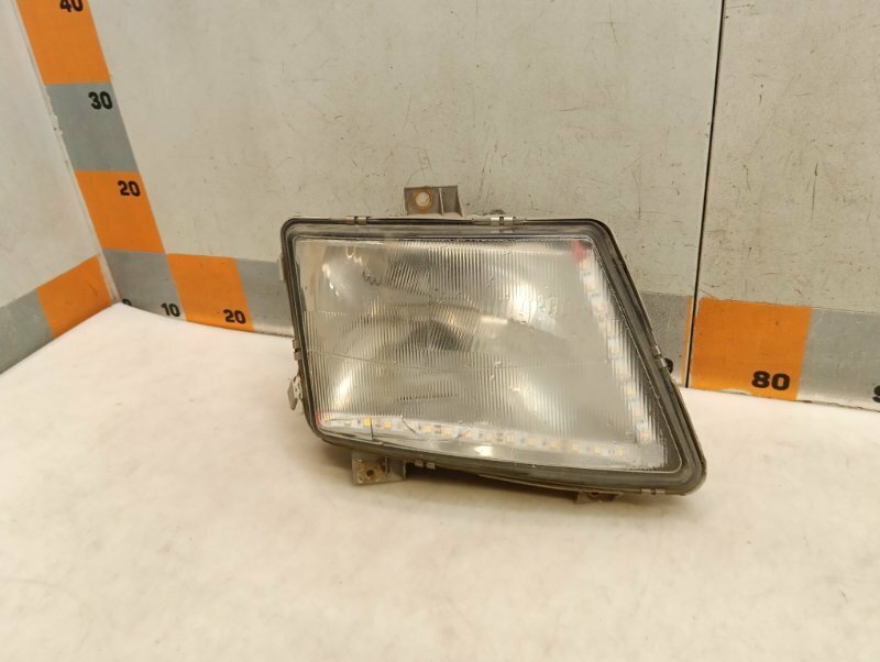 Б/У Оригинал Фара правая Mercedes-Benz Vito 2000 W638 380132 MERCEDES-BENZ арт. A6388200161