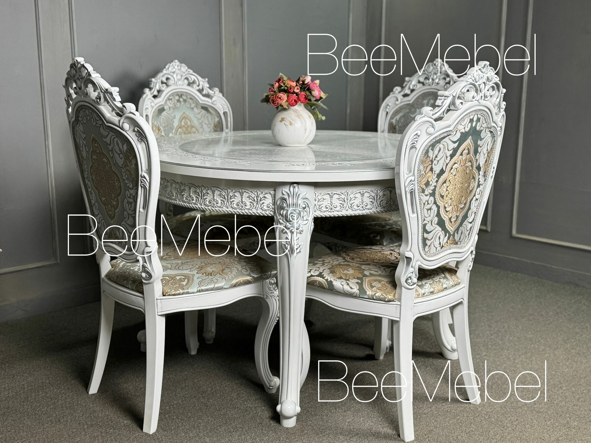 Обеденная группа, стол прямоугольный 120 и 4 стула . Обеденная группа белая . Стулья Роза белые