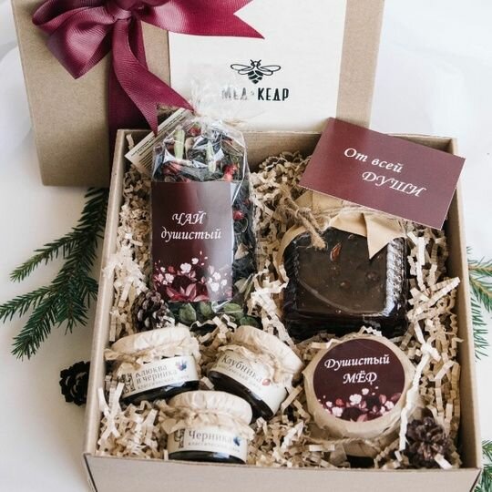 Подарочный набор "Аптечка здоровья" с мёдом и чаем, маме, бабушке, сестре, подруге, женщине, девушке, на день рождения