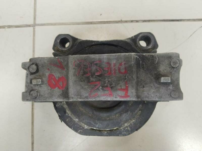 Опора двигателя Ford Focus 2 DB 2008-2011 кат.номер: 60511950