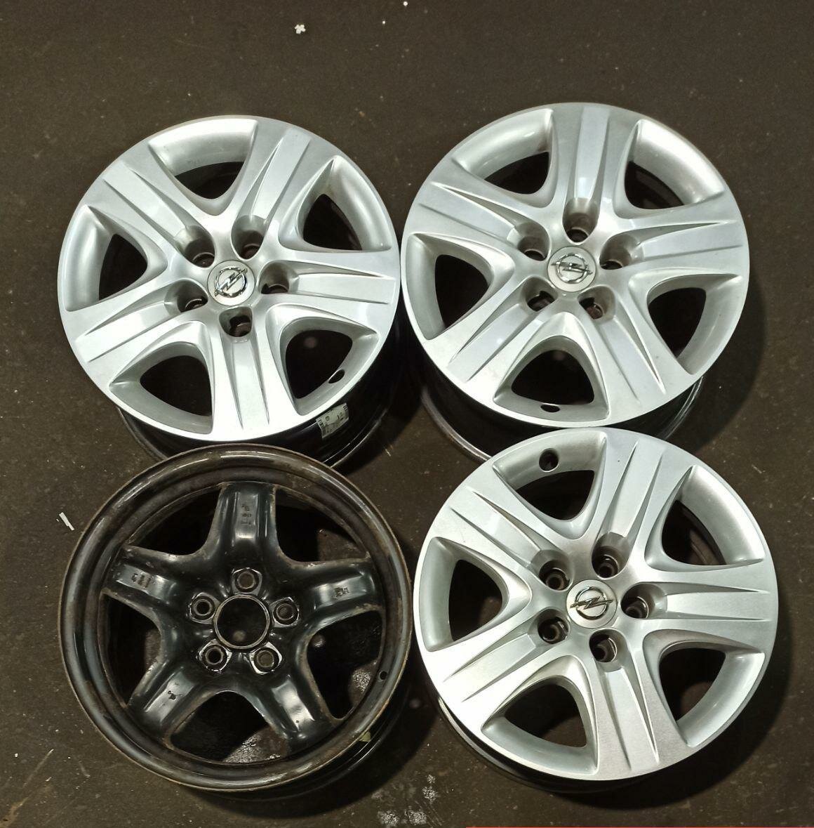 Колесные диски Штампованные 17x7 PCD 5x120 D67.1 ET41 Черный (оригинал)