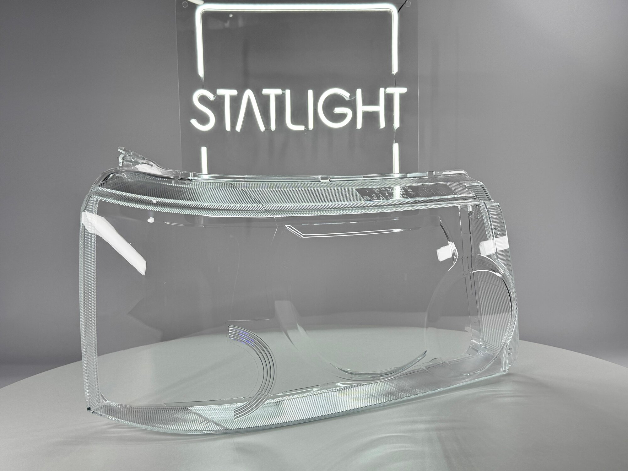 Стекло правое на Land Rover Range Rover Sport I 2005-2019