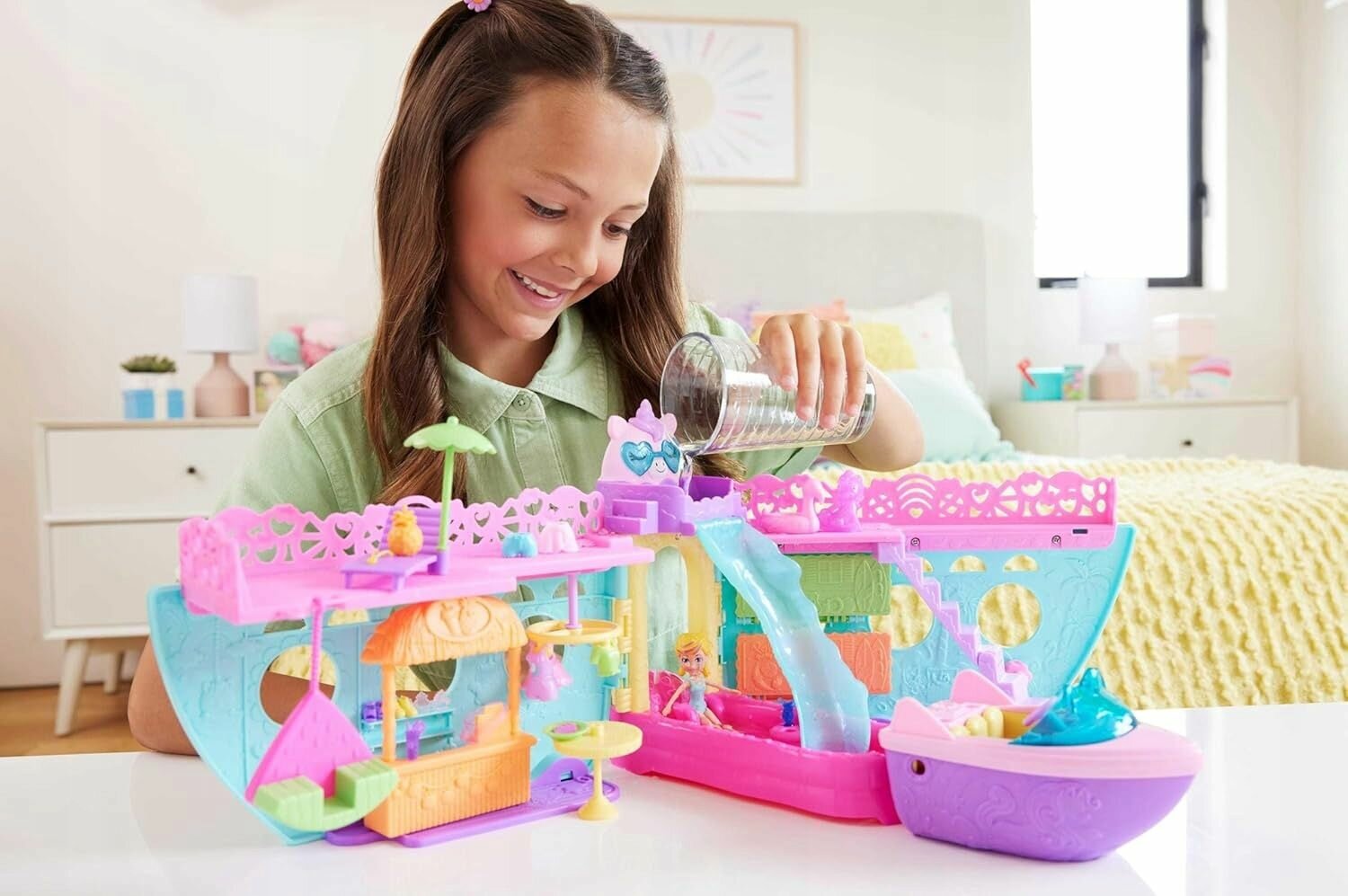 Фигурки Mattel Polly Pocket Unicorn Dream - Игровой набор Корабль мечты Единорог - HWP26