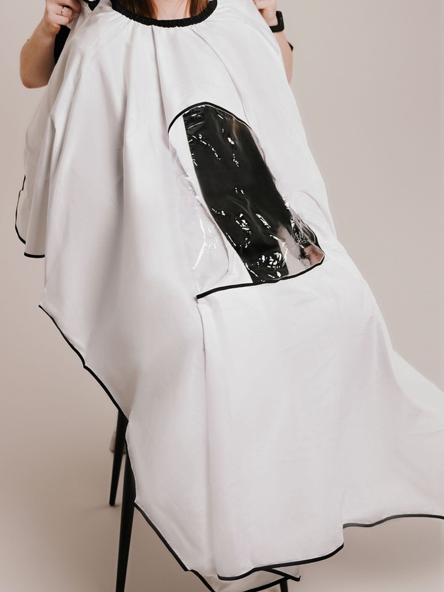 Пеньюар парикмахерский, с окном, цвет белый