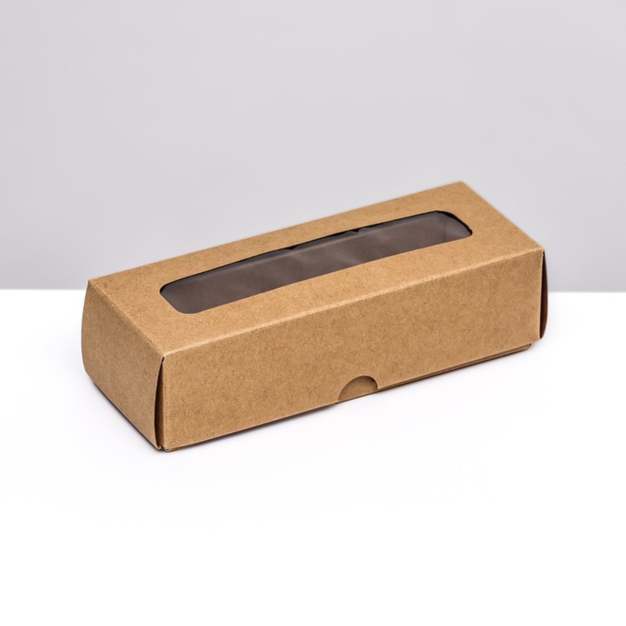 Коробка для 3 конфеты, с окном 13×5×3.3 см. Кондитерская упаковка