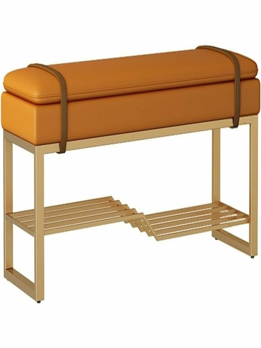 Скамья в изножье кровати