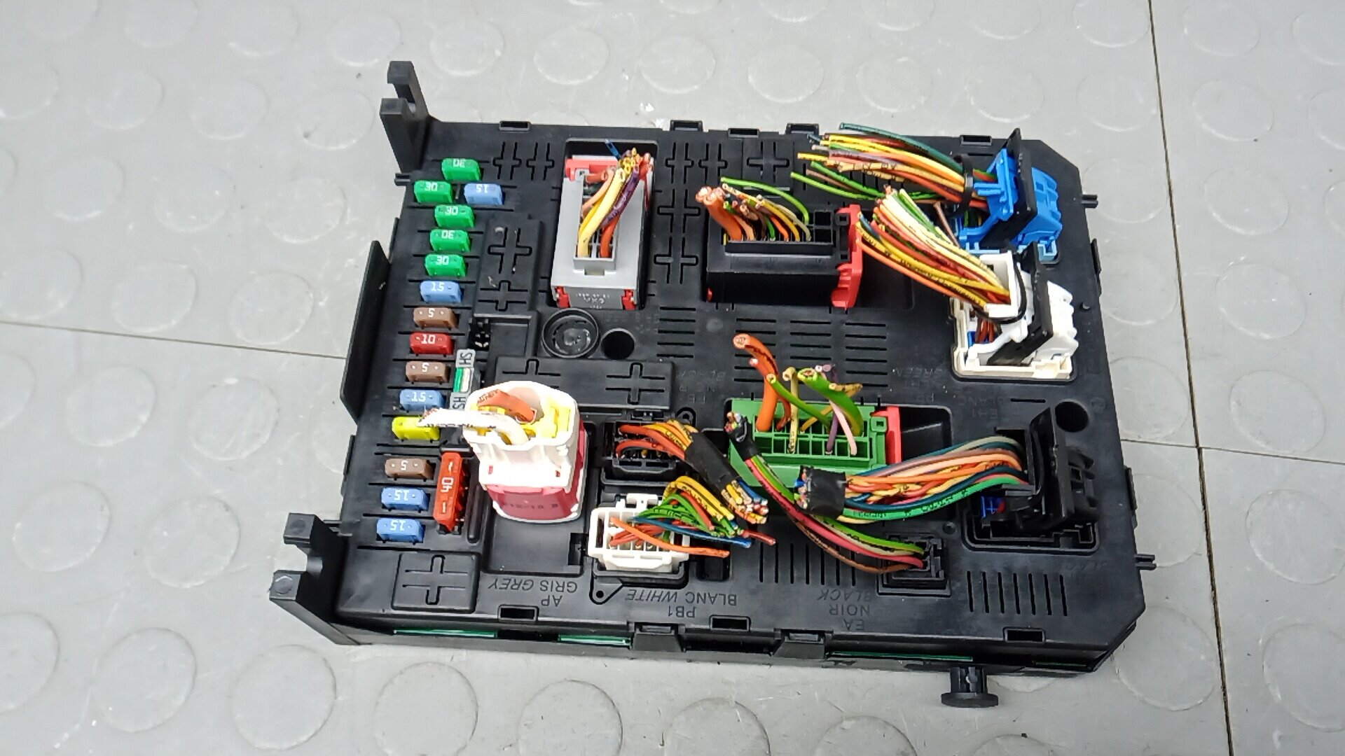 Блок комфорта PEUGEOT 3008 1, Номер 9666895380