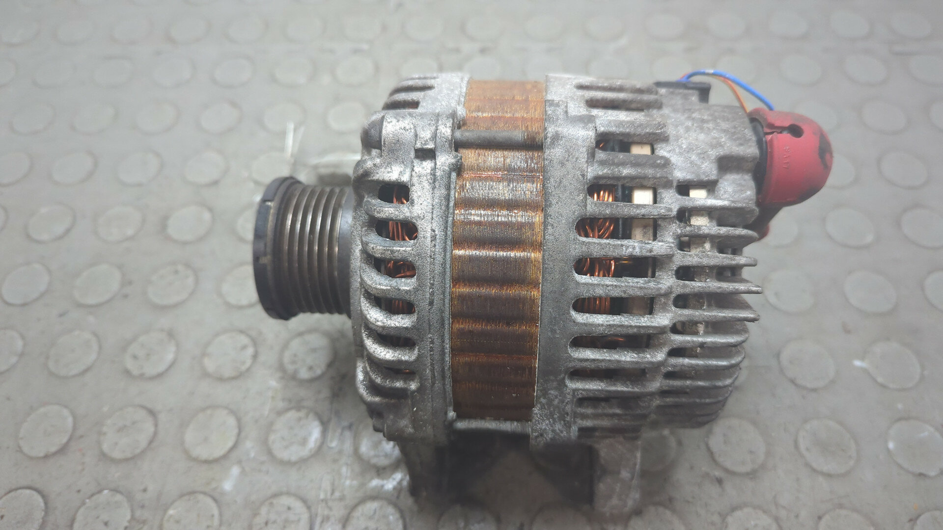 Генератор Nissan Qashqai Б/У