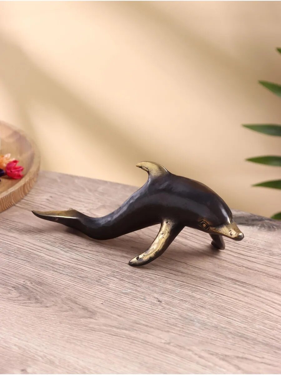 Фигурка Дельфин