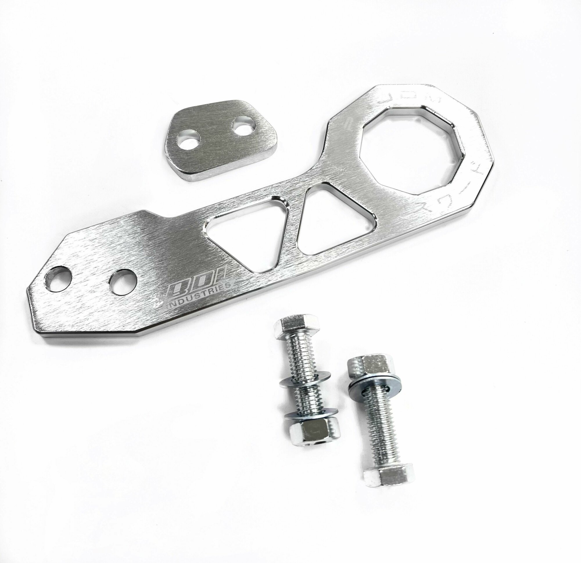 Петля буксировочная JDM DRIFT с углом универсальная (серебро)