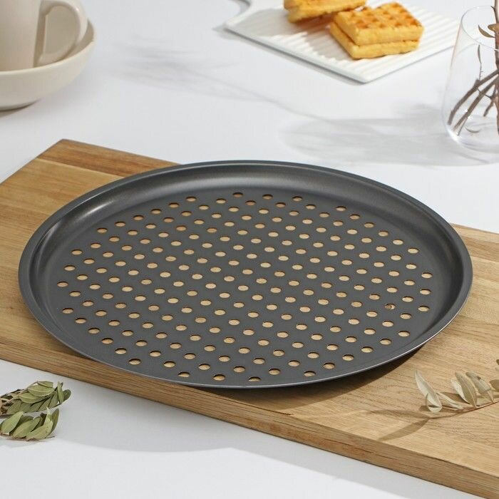 Форма для пиццы Доляна Жаклин , 33 1.5 см, перфорированная, антипригарное покрытие, цвет чёрный