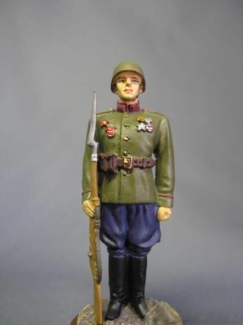 Оловянный солдатик 54мм, Рядовой гвардейских пехотных частей РККА в парадной форме для строя, 1945 г.