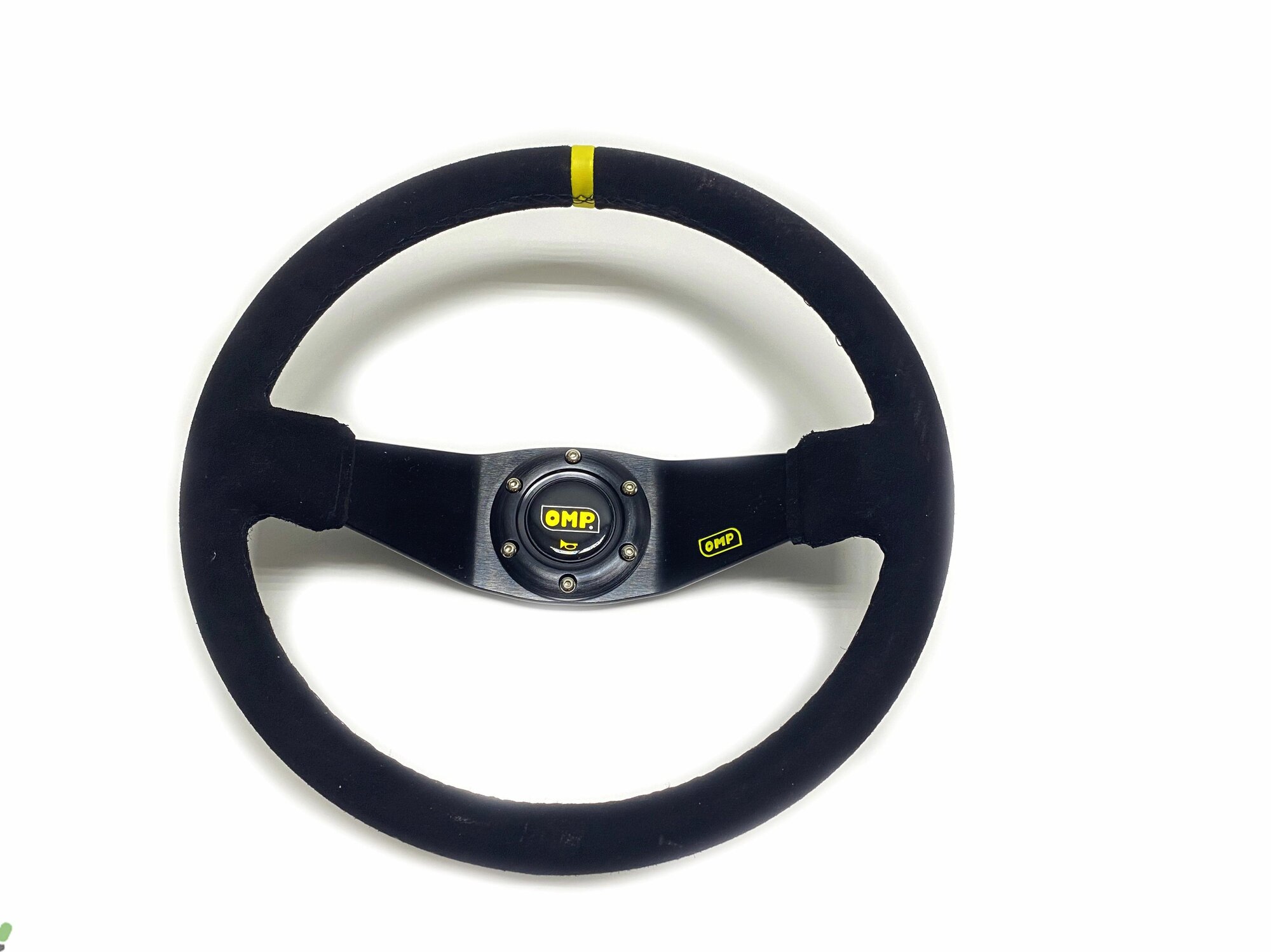Рулевое колесо OMP Rally style с выносом, замша, желтая вставка