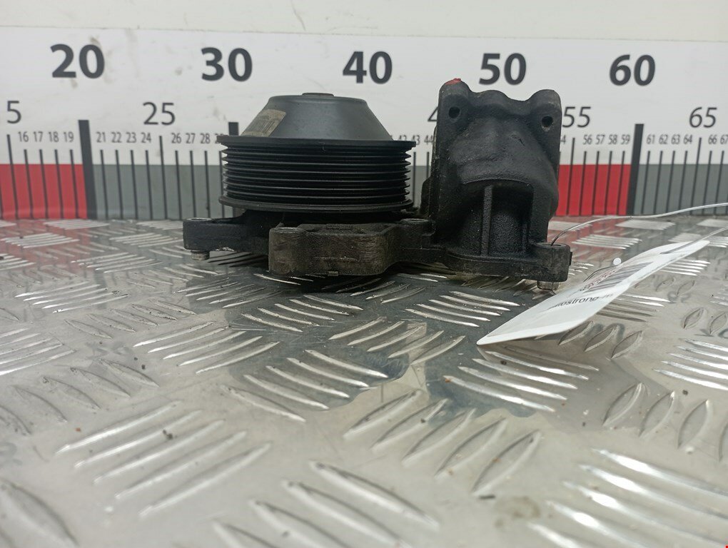 Насос водяной (помпа) BMW 5-Series (F07/F10/F11/F18) 11518516435 арт. 1914289