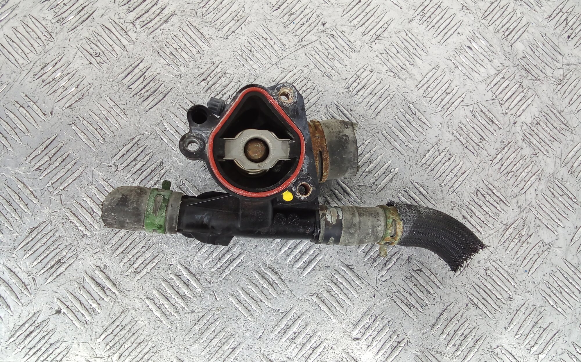 Корпус термостата дизельный NISSAN PRIMASTAR X83