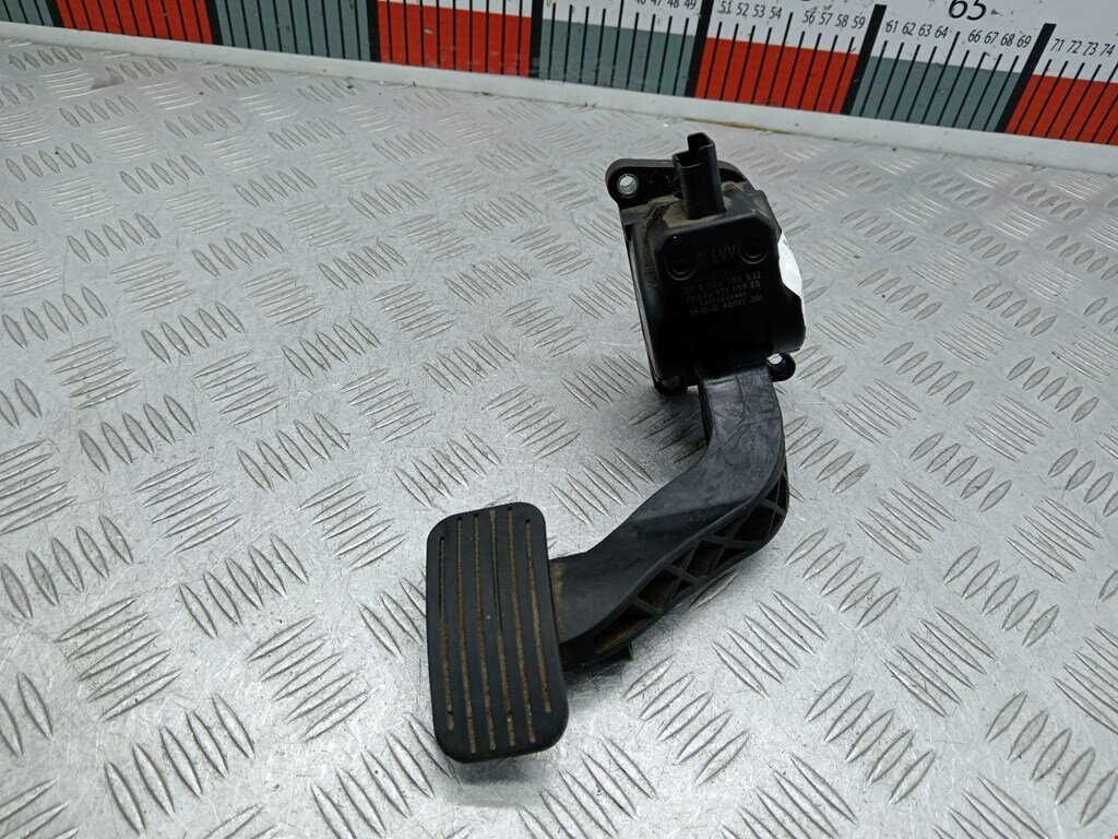 Педаль газа Citroen Xsara Picasso 1601S1 арт. 2077726